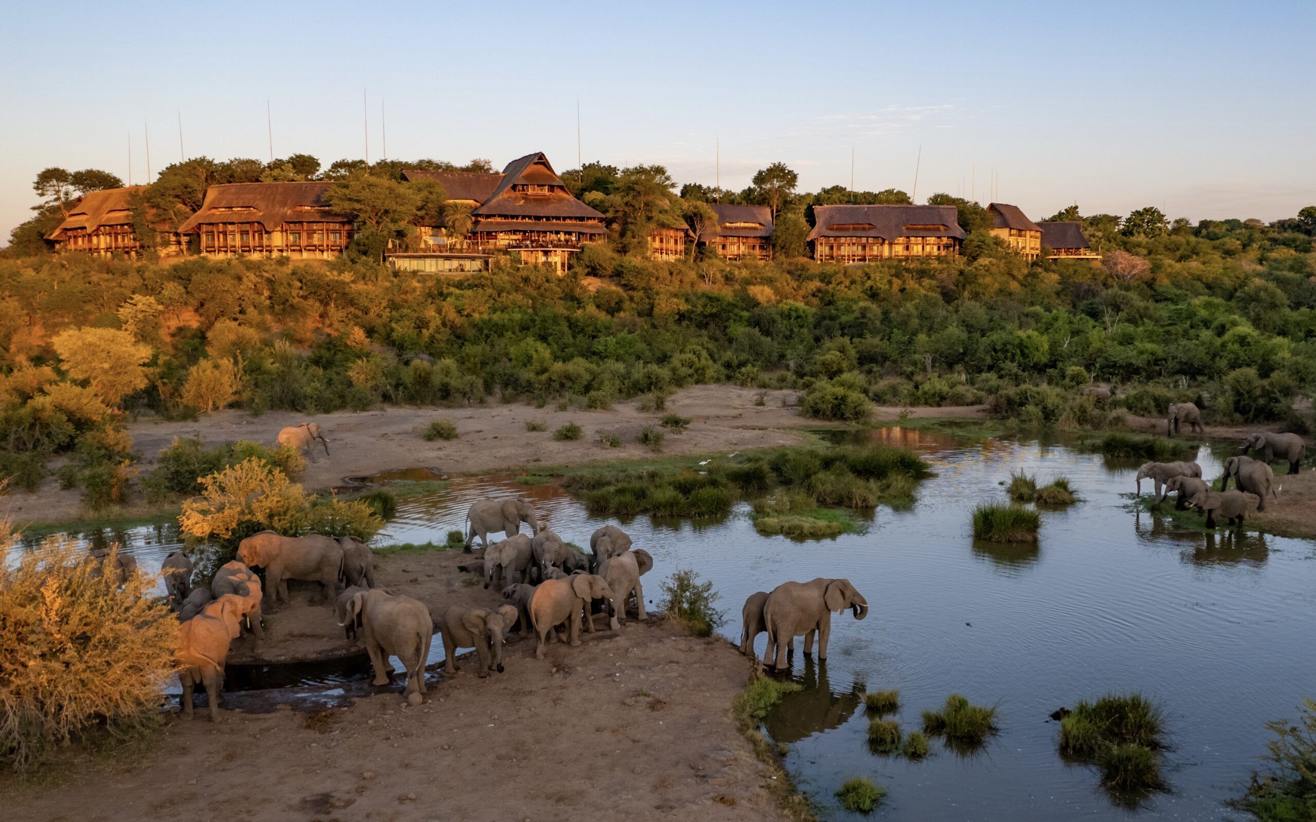 Accommodation – Victoria Falls Safari Lodge